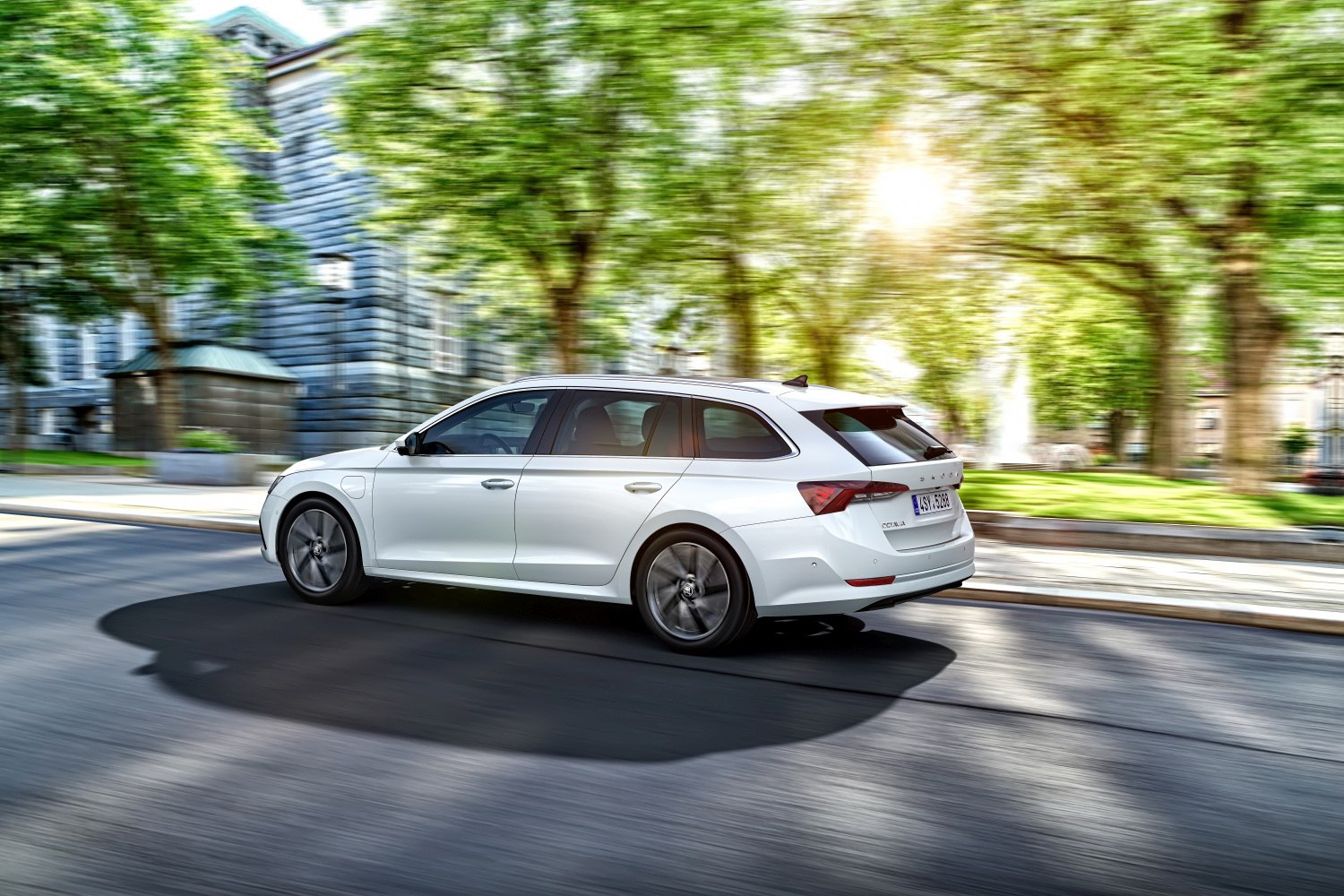 Skoda Octavia IV Combi 1.0 TSI EVO e-TEC (110 Hp) Mild Hybrid DSG